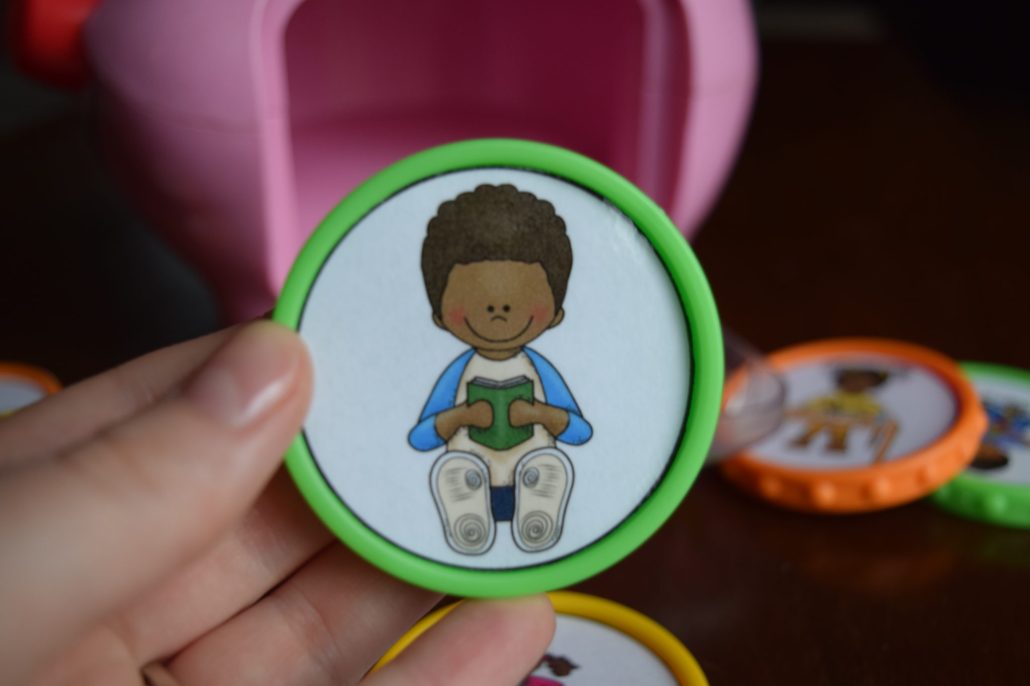 Speech Therapy Toys: Piggy Bank with Labels Freebie!.